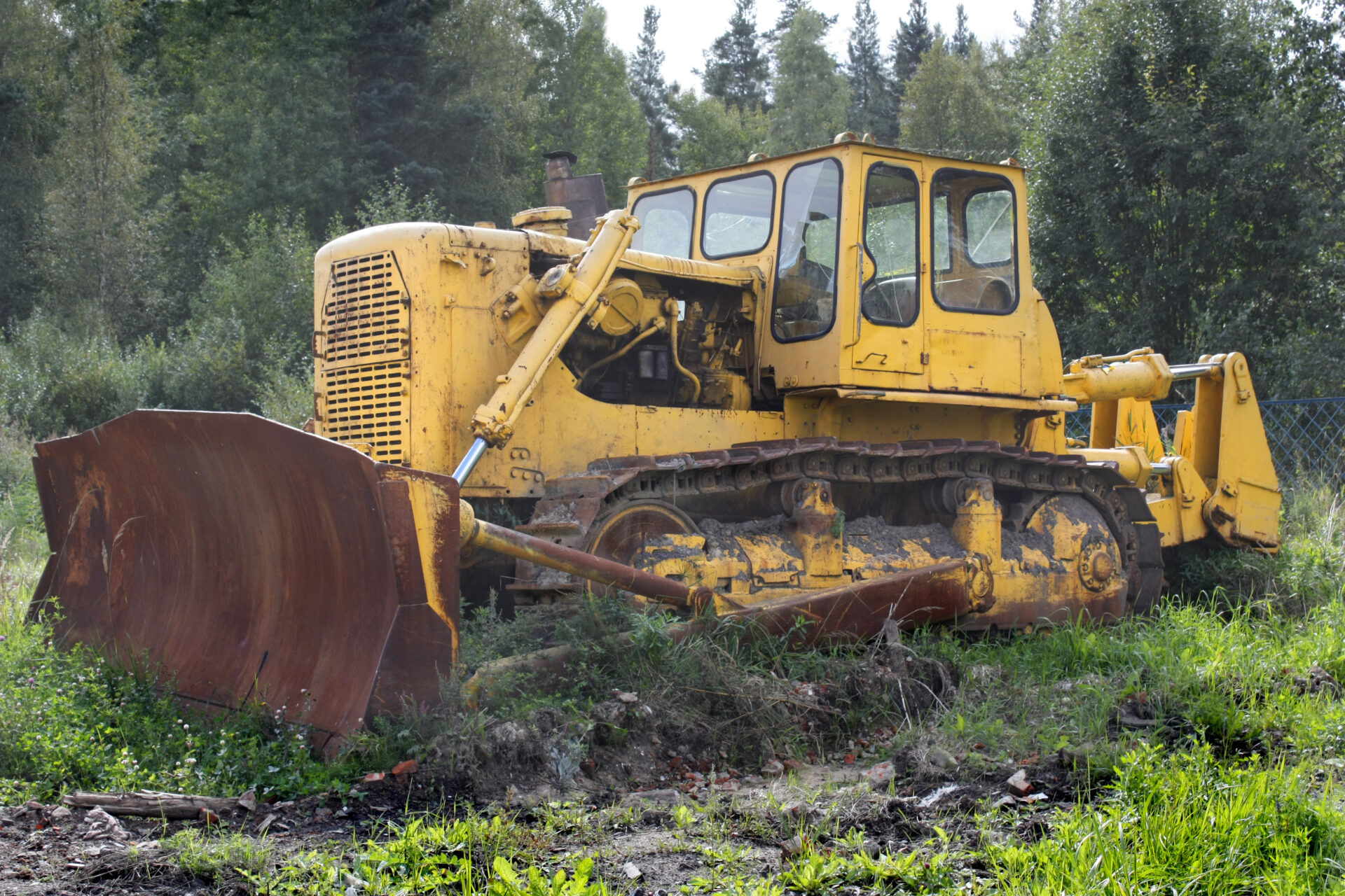 Cash For Heavy Vehicles Sydney: We Buy Old Heavy Machinery
